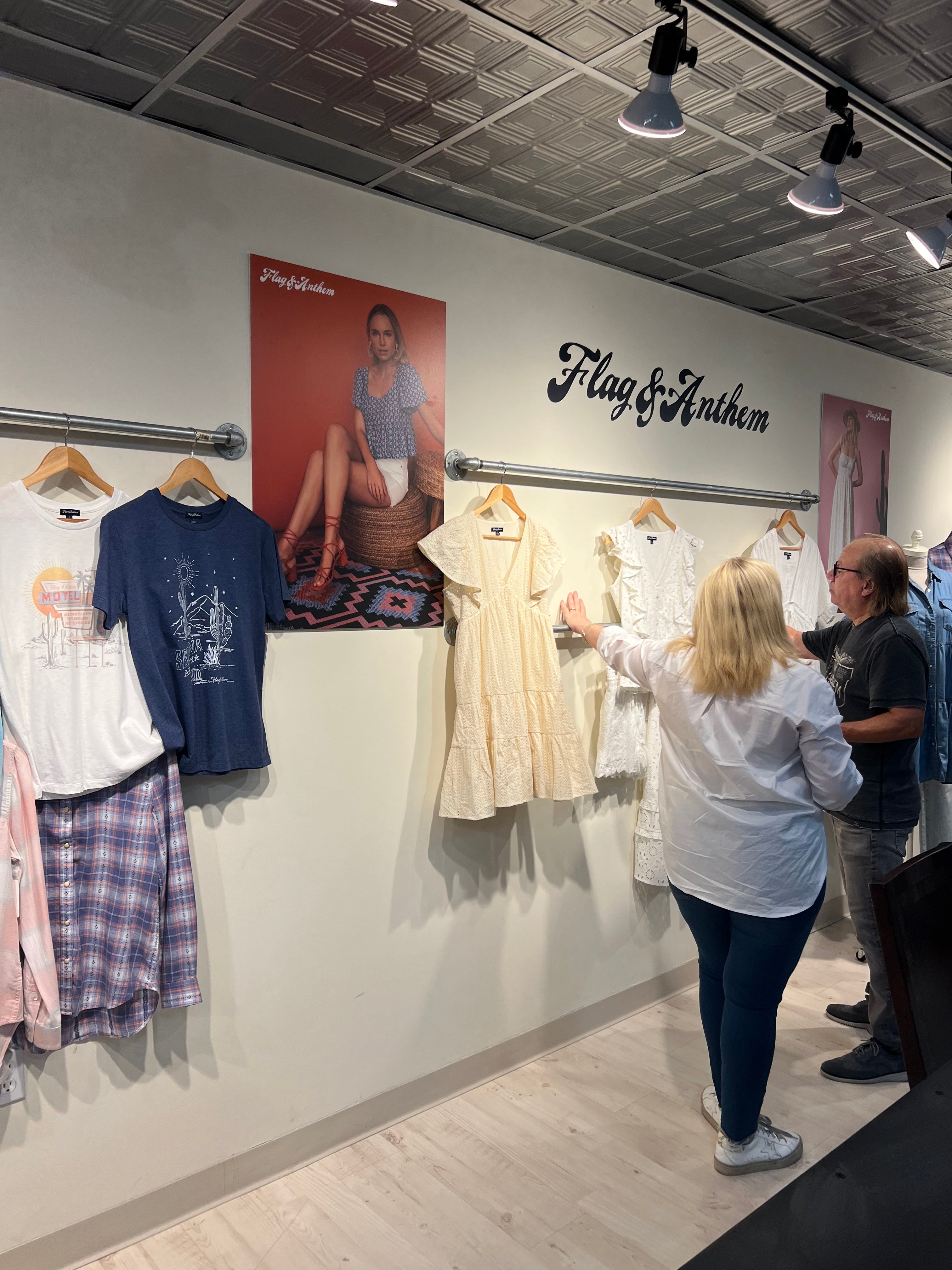 About Us – The Chiffarobe